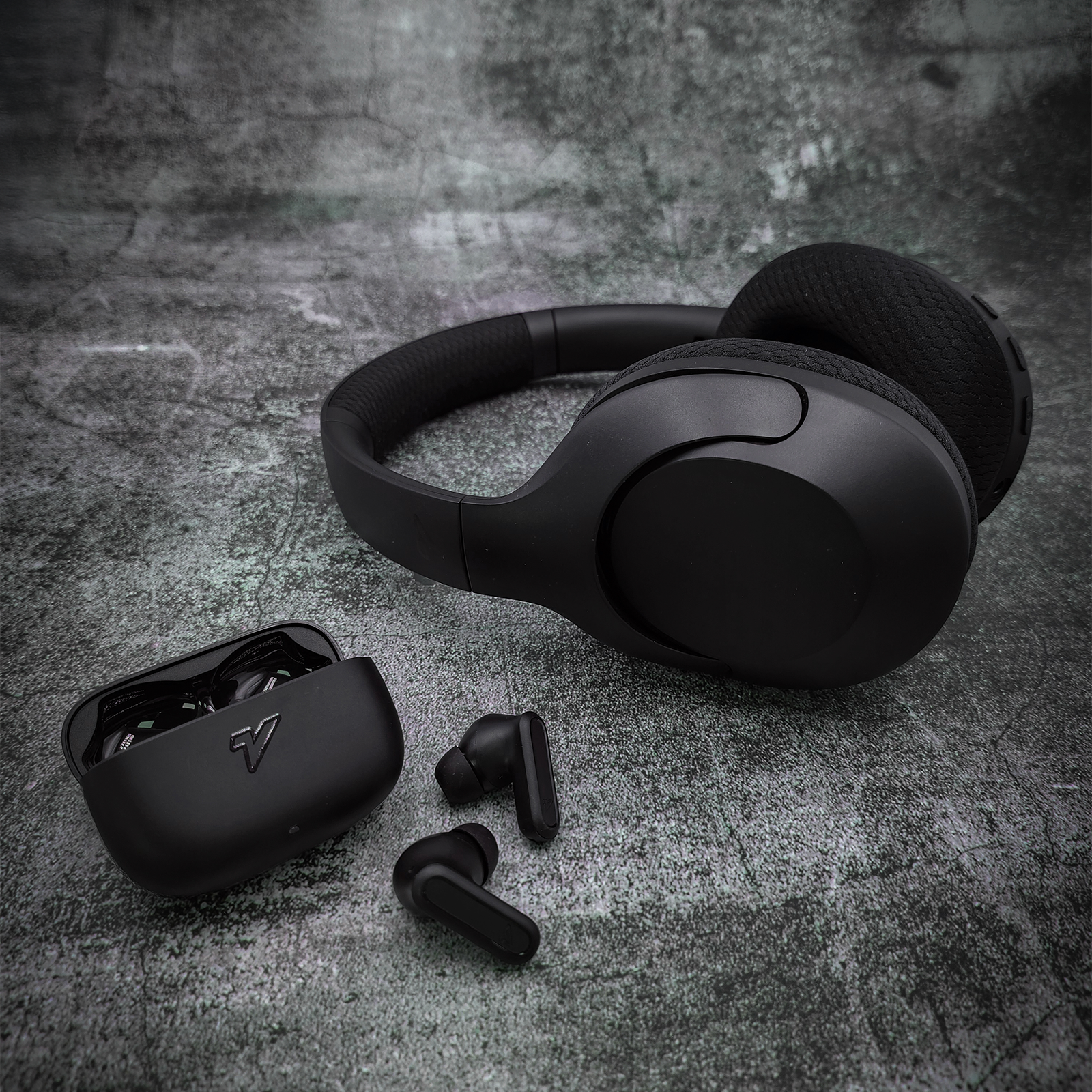Choosing the Right Earbuds or Headphones: A Comprehensive Guide – VOKALEN